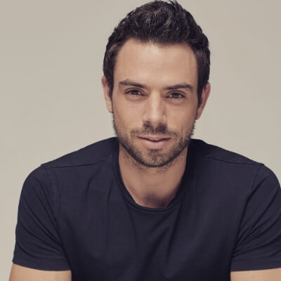 DANIEL HEIL | Vinyasa & Forrest Yoga